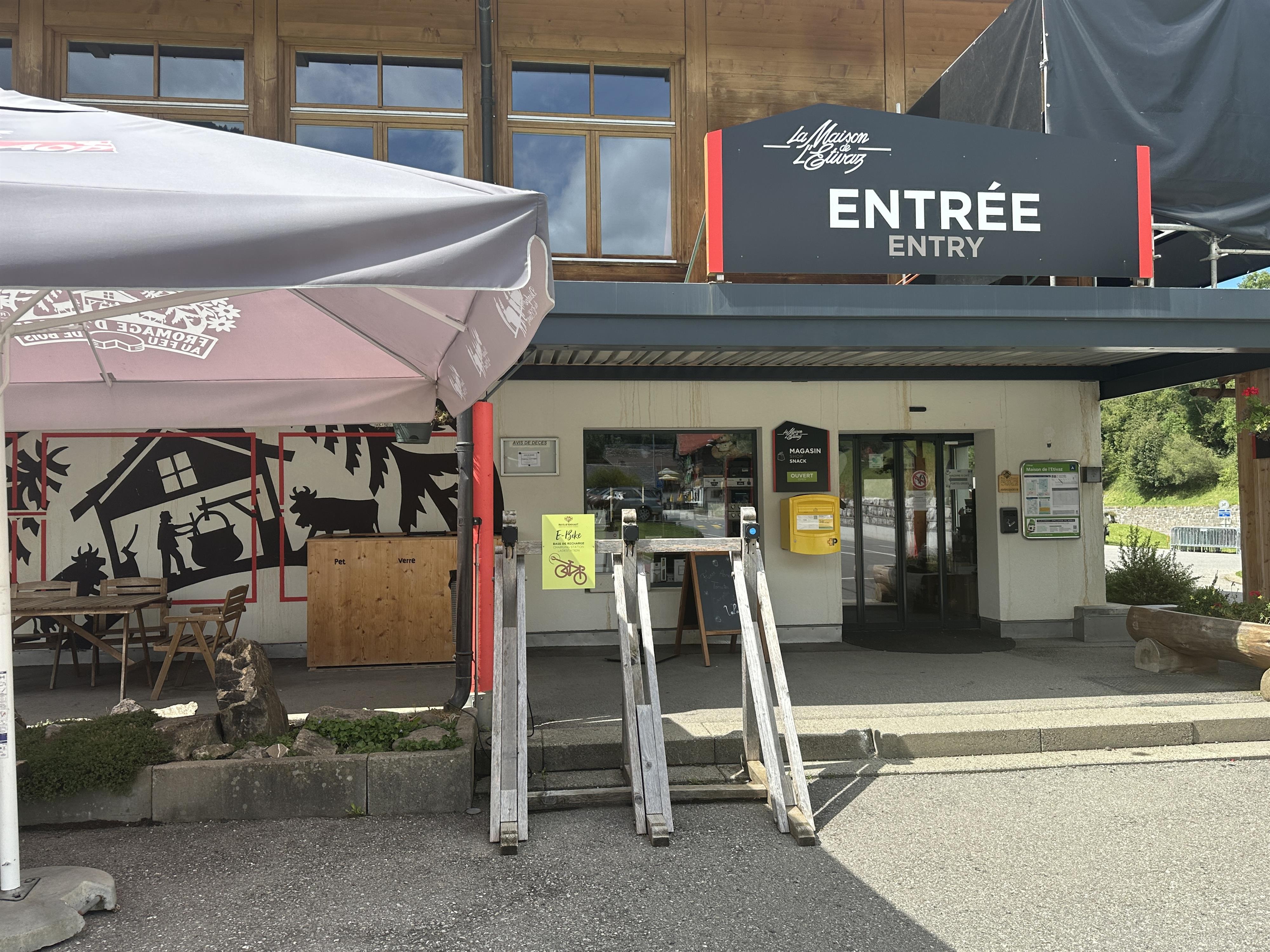 E-Bike charging possibility La Maison de L'Étivaz