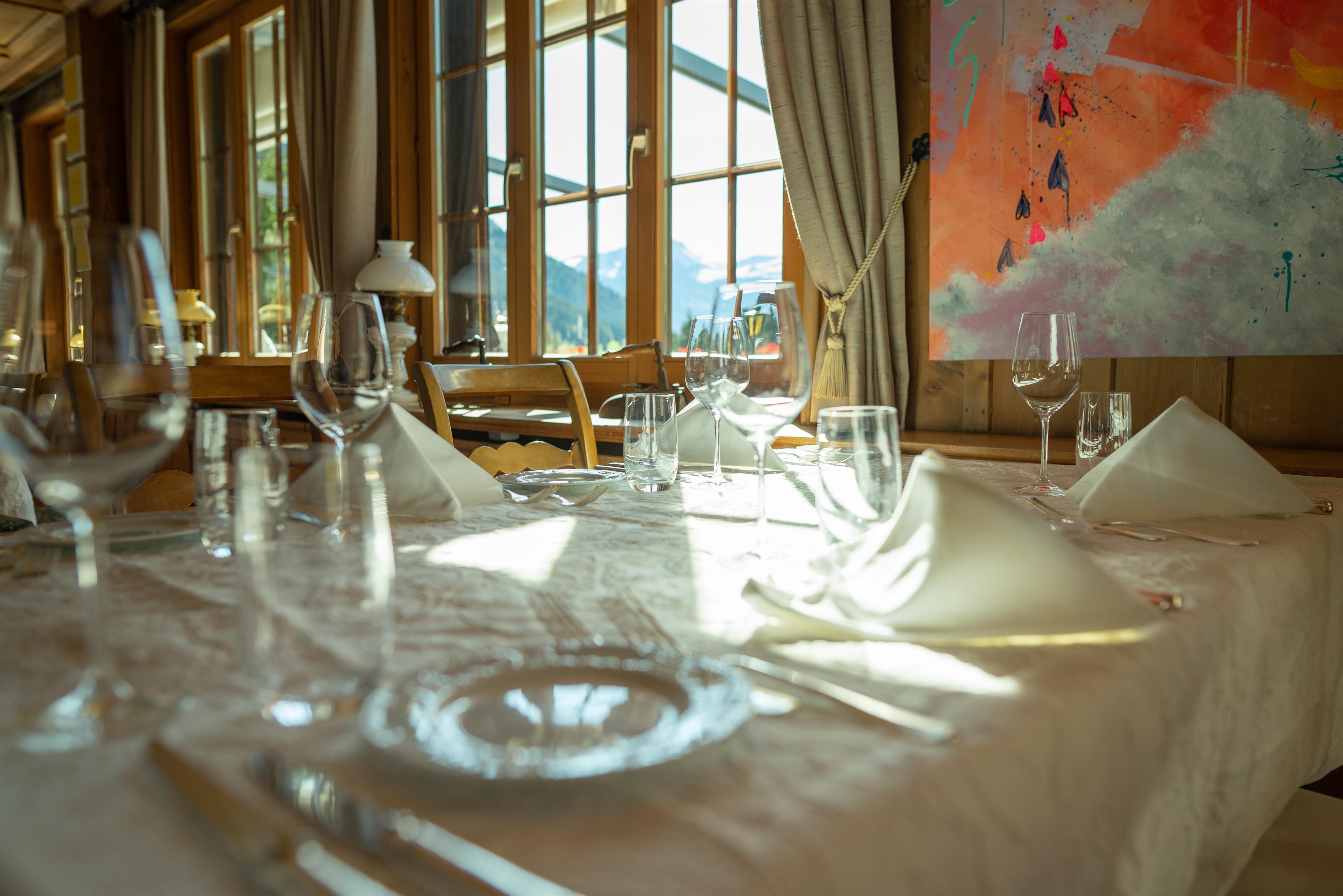 Holiday region Gstaad: Restaurant Azalée, Boutique-Hotel Alpenrose