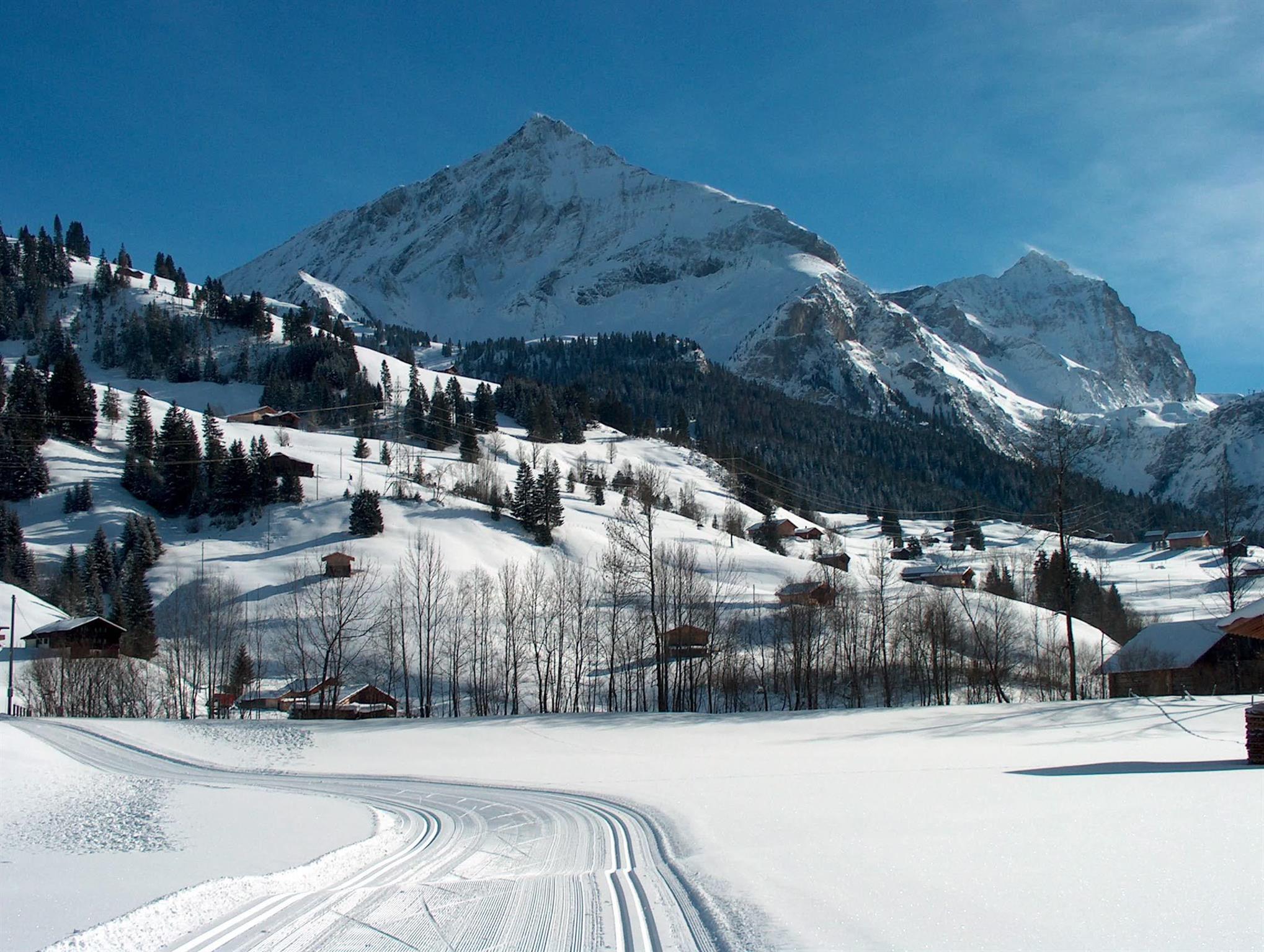 Feutersoey: The stepping stone to Lake Arnen