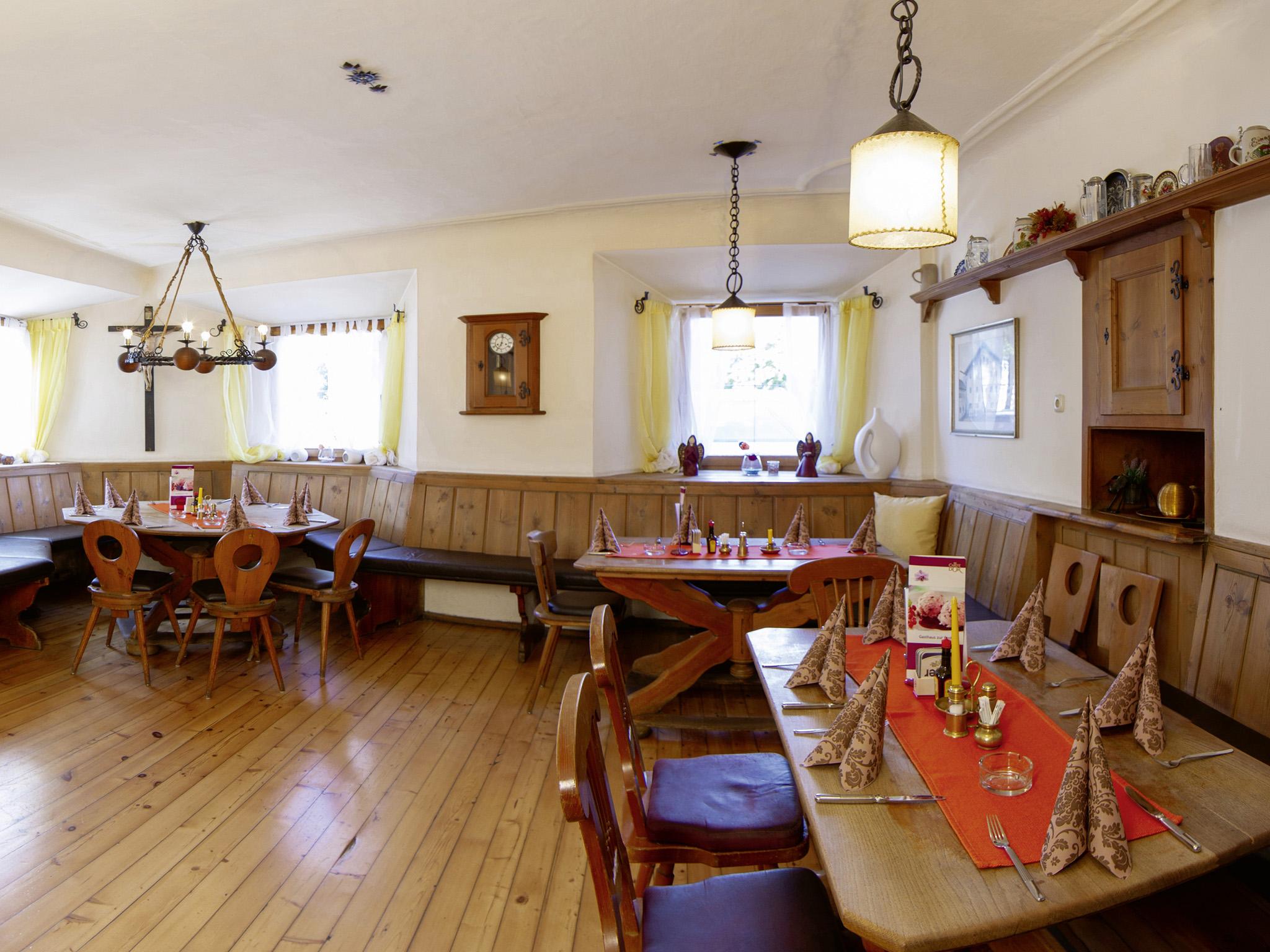 Gasthof "Zur Post" - MUTTERER ALM INNSBRUCK