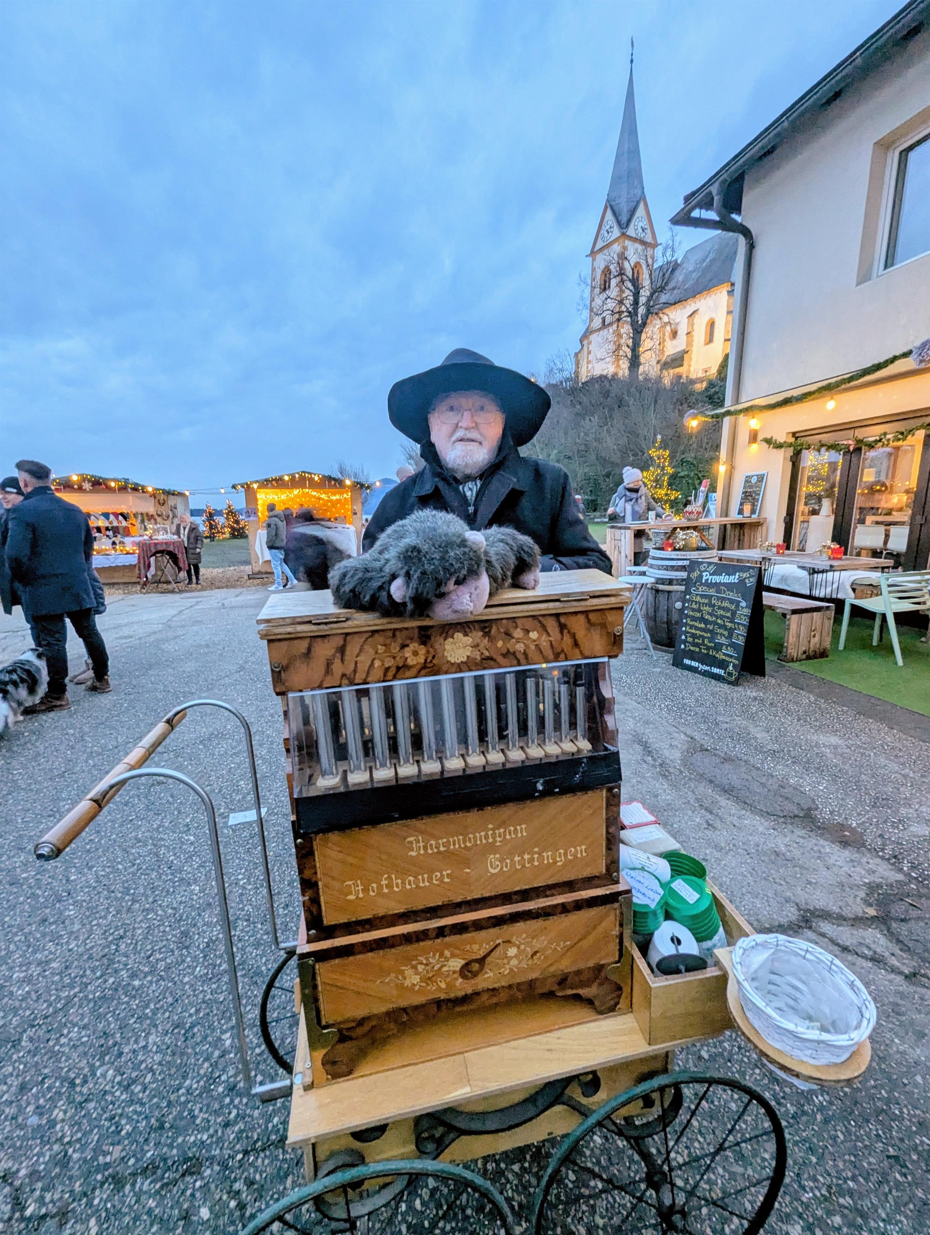 ‘Walter Alge’ barrel organ player - Maria Wörth Advent Market