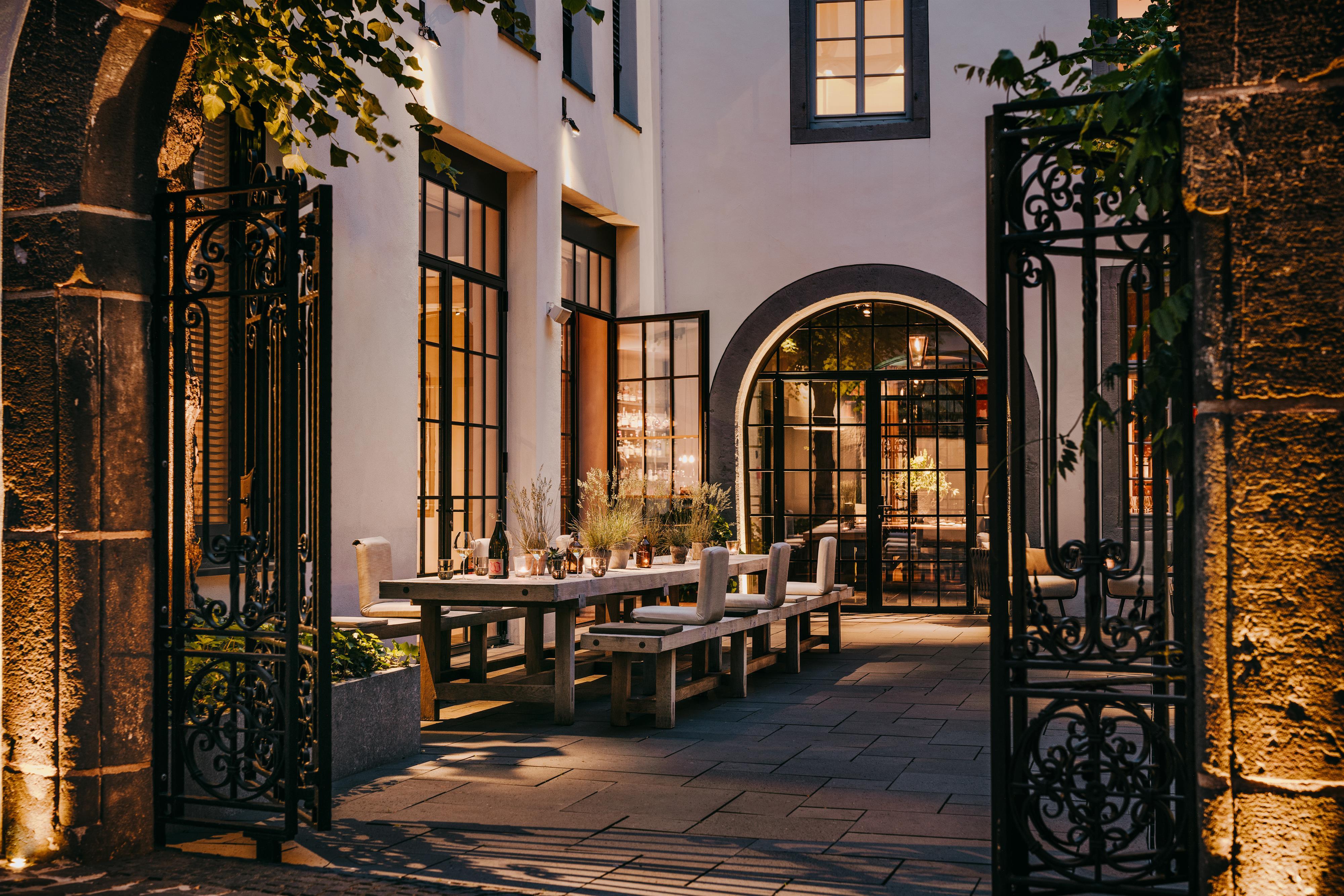 PURS Luxury Boutique Hotel & Restaurant