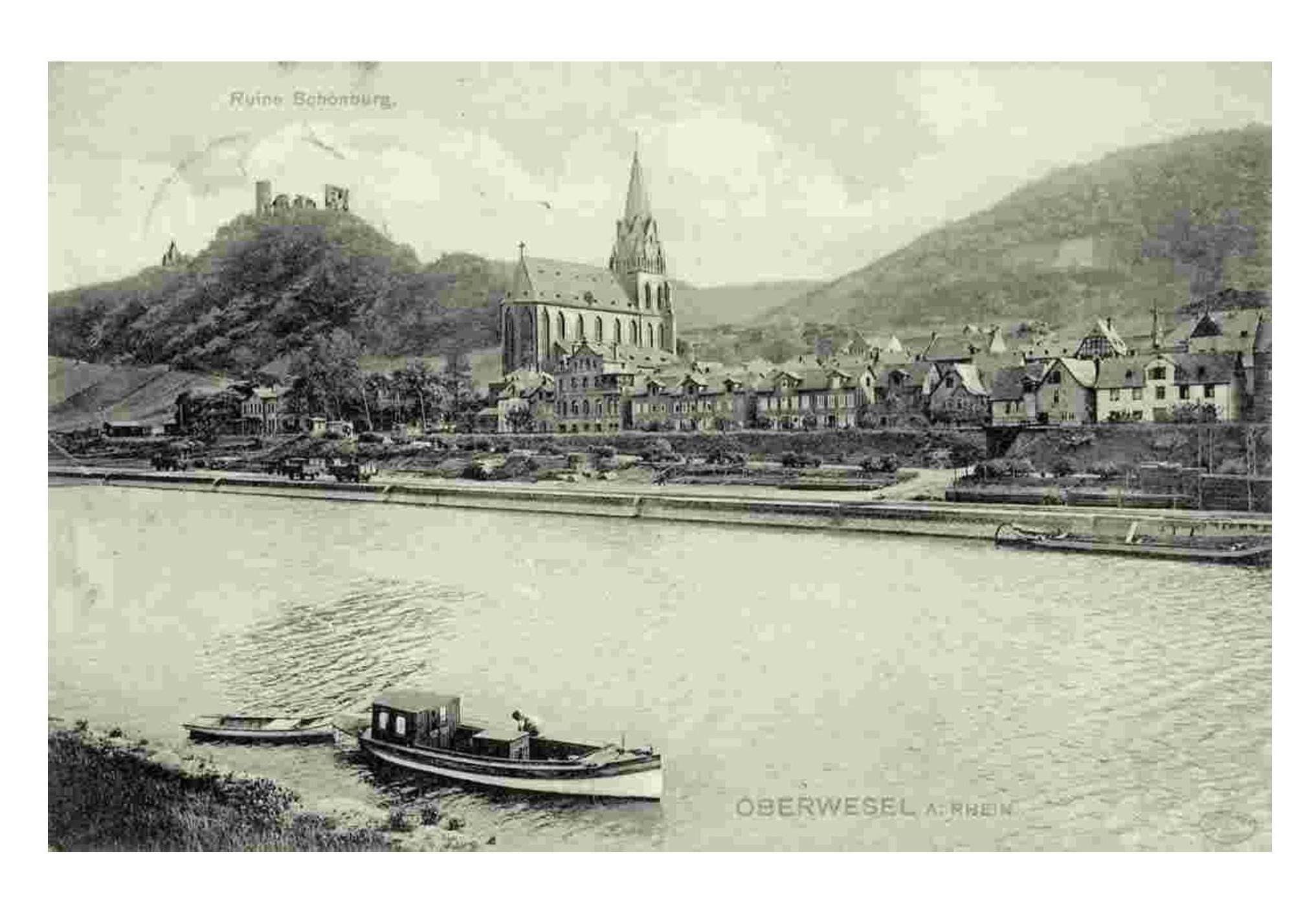 Sammeltassencafé mit Bilderschau