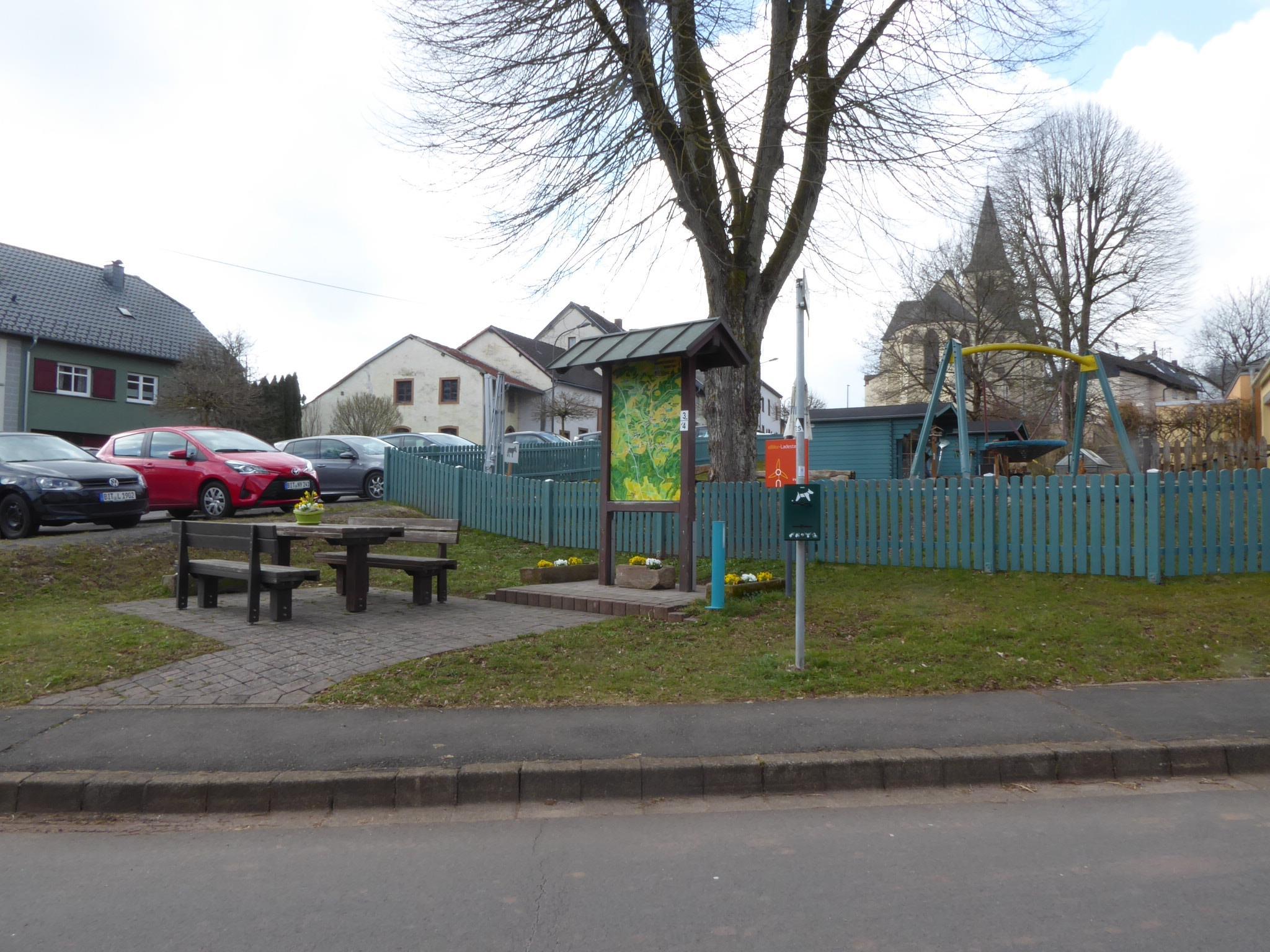 E-Bike-Ladestation in Lasel, Nims-Radweg